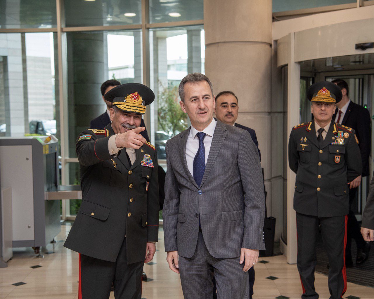 Azerbaycan Savunma Bakanı Orgeneral Zakir Hasanov İkinci Vatanında ...